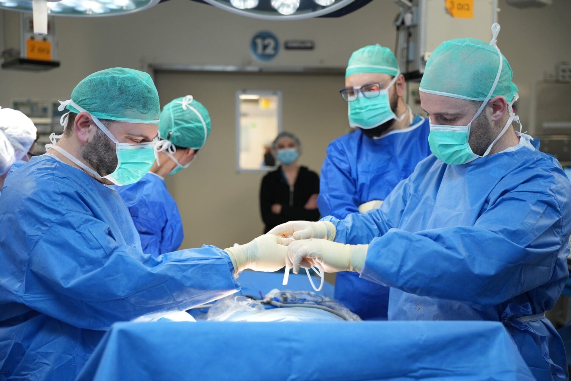 Dr. Benjamin Tsartafati, developer of the minimally invasive method for ...